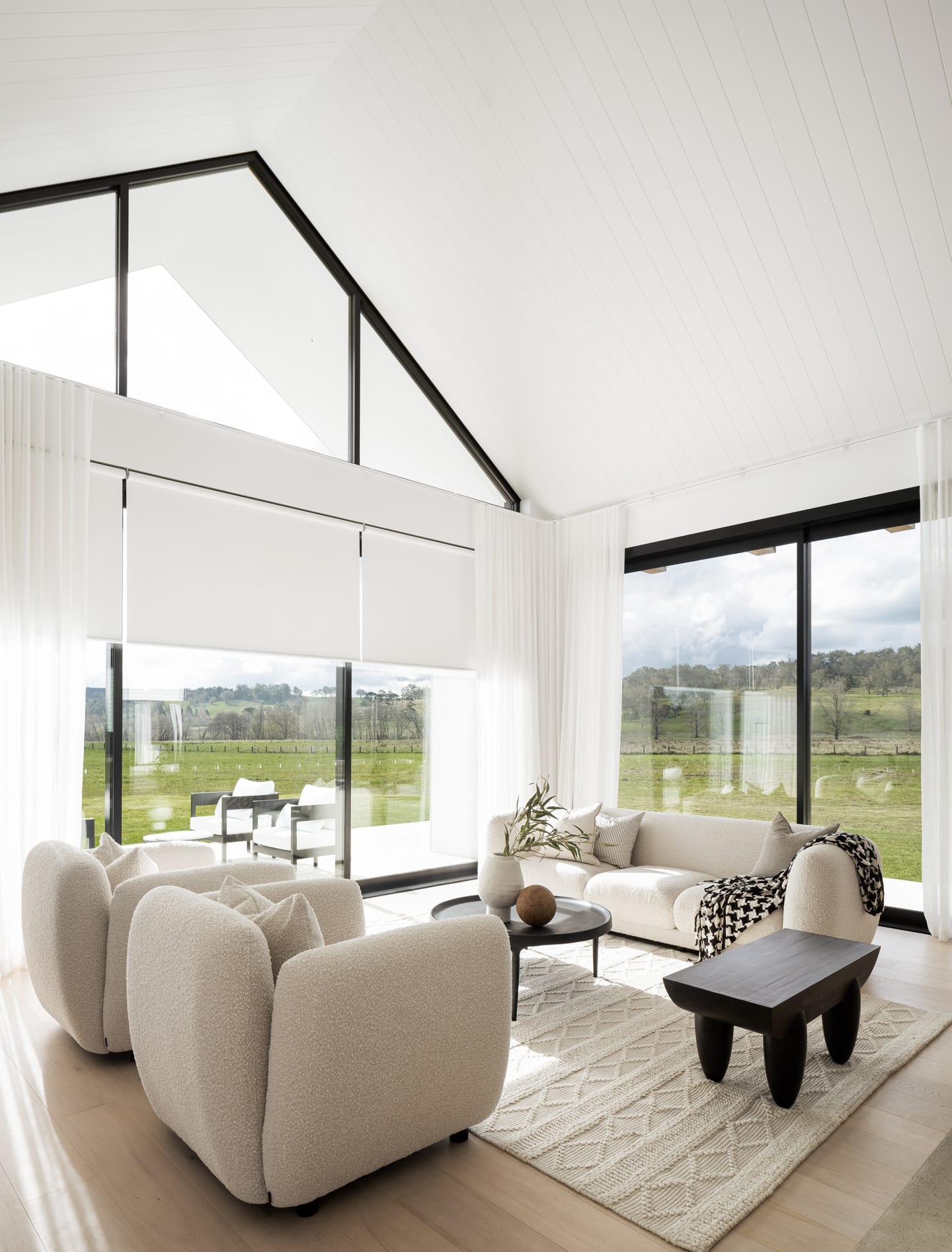Linked Roller Blinds | Blinds for Sliding Doors & Wide Windows | DIYblinds™